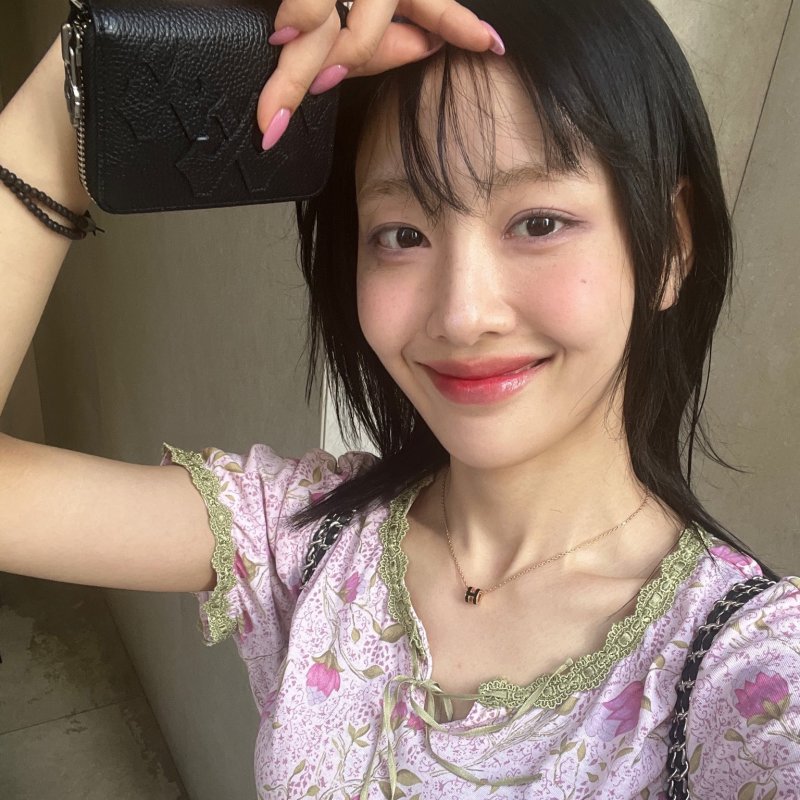 akila 💗 (@loonadaworld) • Neobook