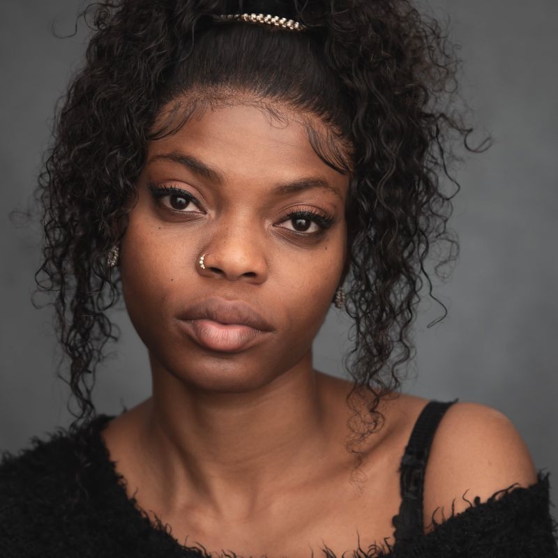 Miclaire Nkoy (@miclairenkoy) • Neobook