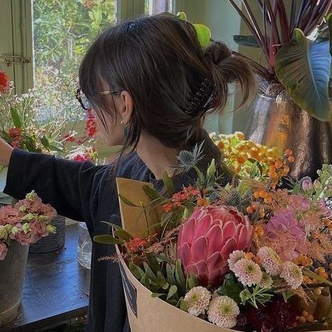 Nana Lala (@nanalala) • Neobook