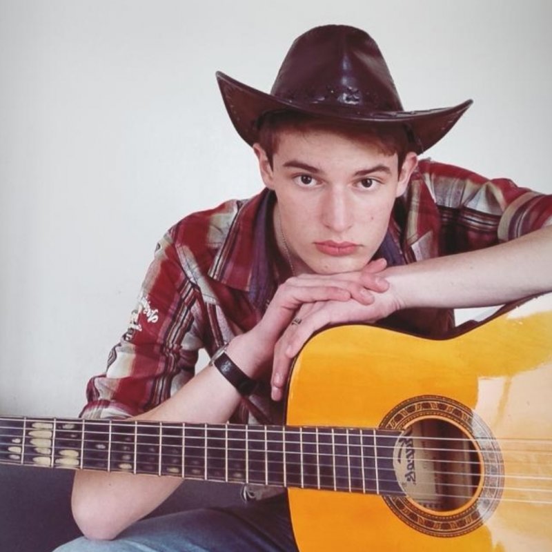 Benjamin Allen (@benjaminallen) • Neobook