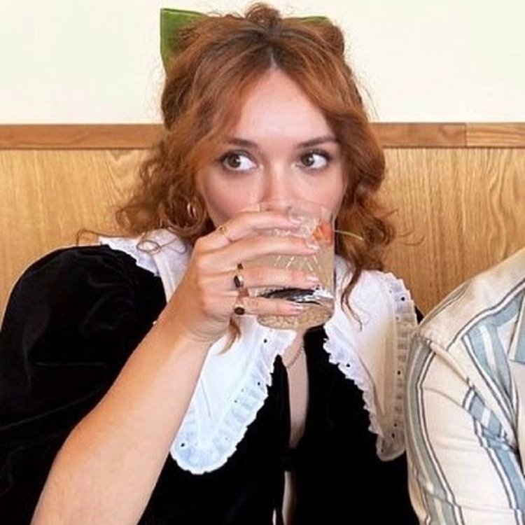 mily (@ptolemaea) • Neobook